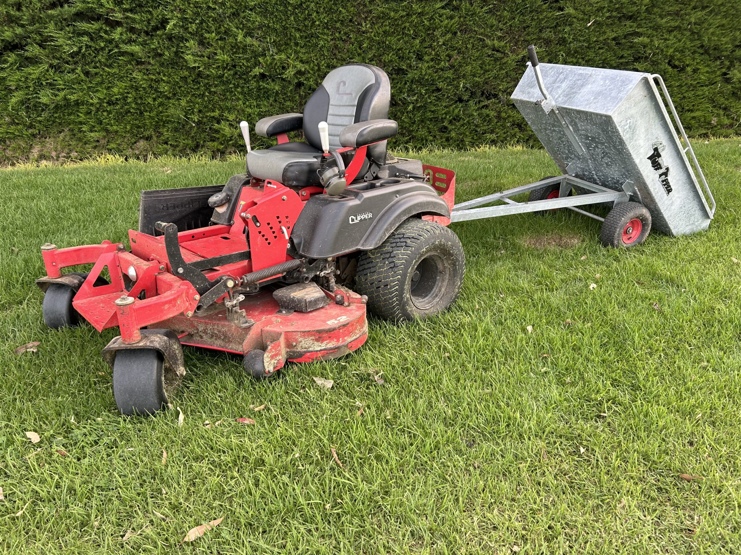 Garden Gladiator Tipping Lawn mower Trailer - Tuff Tippers